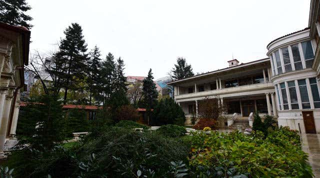 Ceausescu Mansion - Opening Times, Price and Location